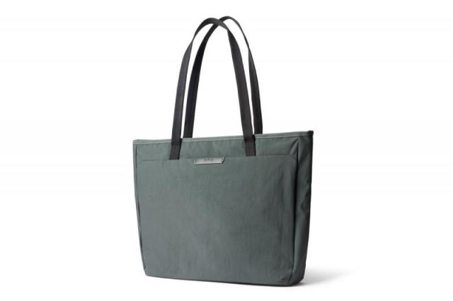 Bellroy Tokyo Tote ？ Second Edition（ノートPCが収まるトート、カジュアルなショルダー、容量15L） (Everglade)