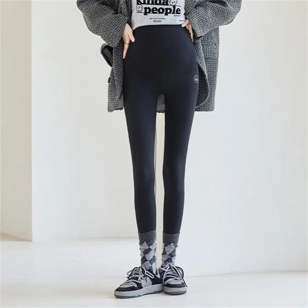 妊娠中の女性のためのマタニティパンツ シャークスキンレギンス シームレスなベリーパンツ   春と秋 2024