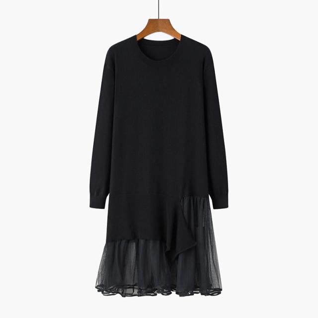 チュールワンピース　アシンメトリー　ロングワンピース　レディース　長袖　春　秋　冬　エレガント　上品　こなれ感　ラウンドネック　Uネック　ニット　透け感　とろみ　２０代　３０代　４０代　無地　お洒落　オシャレ　個性的　個性派　大人女子　大人　透け感　大きめ