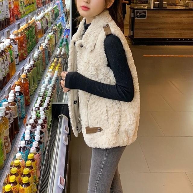 襟付きボアベストジャケット アウター レディース ベスト ジャケット ボアベスト ボアジャケット 襟付き 袖なし ノースリーブ ベージュ ブラウン 茶色 大人可愛い きれいめ 上品 エレガント ガーリー マニッシュ ルーズ キュート レトロ おしゃれ カジュアル 春 夏 秋 冬