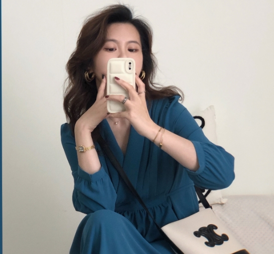 スカート ワンピース 膝下 ロング ロング丈 袖あり 長袖 Vネック 襟なし かわいい 大人可愛い きれいめ シンプル カジュアル 大人 上品 おしゃれ お洒落 かっこいい レトロ アジアン エスニック エキゾチック 大人可愛い 大人女子 こなれ感 ラフ キュート ガーリー ルーズ