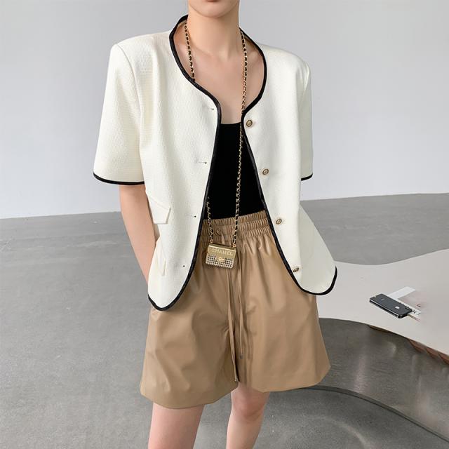 ホワイトシャツ シャツ ホワイト ボディシャツ トップス かわいい 大人可愛い きれいめ シンプル カジュアル 大人 上品 おしゃれ お洒落 かっこいい レトロ アジアン エスニック エキゾチック 大人可愛い 大人女子 こなれ感 ラフ キュート ガーリー ルーズ 個性的 クール