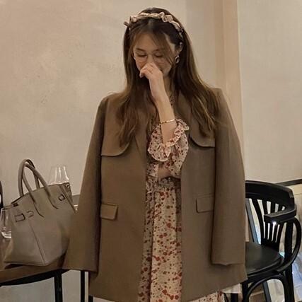 スーツジャケット トップス アウター ジャケット スーツ ミニ ミニ丈 ショート ショート丈 長袖 ベルト 前開き ポリエステル 大人可愛い きれいめ シンプル 大人 おしゃれ お洒落 大人女子 こなれ感 ルーズ 個性的 クール モード系 エレガント モダン フォーマル 無地 春 秋