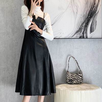 サスペンダーレザースカート スカート ボトムス ワンピース ドレス レザースカート ロング ロング丈 細身 Aライン ハイウエスト レザー PU かわいい 大人可愛い きれいめ シンプル 大人 上品 おしゃれ お洒落 大人女子 クール エレガント モダン 無地 春 秋 お呼ばれ 20代