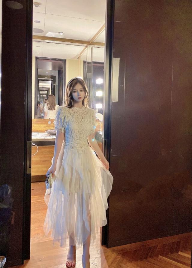 フランス プリンセス ドレス ワンピース レース ロングスカート ワンピドレス 膝下 ロング丈 袖あり 半袖 ラウンドネック 襟なし Aライン レース ファスナー 薄手 普通生地（春秋用） かわいい 大人可愛い カジュアル 大人 上品 お洒落 エキゾチック 大人可愛い 大人女子