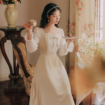 ワンピース スクエアネック フェミニン ガーリー ヴィンテージ 長袖 袖あり 五分袖 かわいい 大人可愛い きれいめ シンプル カジュアル 大人 上品 おしゃれ お洒落 かっこいい レトロ アジアン エスニック エキゾチック 大人可愛い 大人女子 こなれ感 ラフ キュート ガーリー