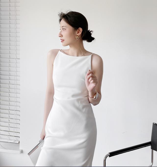 ワンピース 膝下 ノースリーブ タイト サイドスリット キャミワンピ シンプル 上品 お洒落 かっこいい 大人女子 クール モード系 セクシー 無地 20代 30代 40代 レディース 女性用 OL 学生 デート お出かけ 女子会 休日 パーティー イベント リゾート 旅行 ホテル レストラン