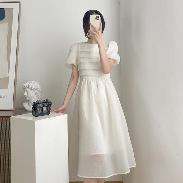 ワンピース ミモレ丈 半袖 パフスリーブ 透け感 かわいい シンプル 上品 お洒落 大人女子 キュート ガーリー フォーマル 春 夏 謝恩会 二次会 10代 20代 30代 40代 レディース 女性用 ママ OL デート お出かけ 女子会 休日 パーティー イベント ホテル レストラン