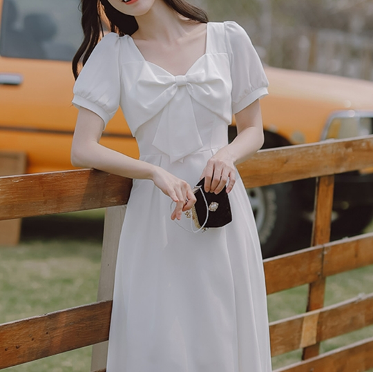 ワンピース フレアワンピース フレア ヴィンテージファッション ヴィンテージ Vネック リボン かわいい 大人可愛い きれいめ シンプル カジュアル 大人 上品 おしゃれ お洒落 かっこいい レトロ アジアン エスニック エキゾチック 大人可愛い 大人女子 こなれ感 ラフ キュート