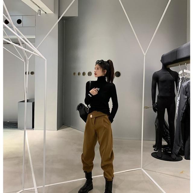 パンツ ハイウエスト かわいい 大人可愛い シンプル カジュアル お洒落 かっこいい 大人女子 こなれ感 メンズライク ボーイッシュ スポーティー 個性的 クール 10代 20代 30代 40代 レディース 女性用 ママ 学生 通学 デート お出かけ 女子会 休日 旅行 ホテル レストラン