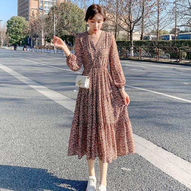 春秋 シフォン ドレス スカート ワンピース プルオーバー ミディスカート ワンピドレス ミモレ丈 袖あり 長袖 Vネック 襟なし Aライン レギュラー タイプＡ フリル ふわふわ ミドルウエスト 異素材MIX かわいい 大人可愛い 大人 お洒落 こなれ感 ラブリー 無地 夏 秋 10代