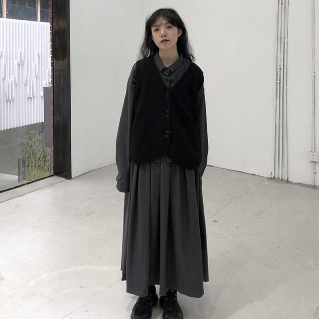 秋冬 ニット ベスト トップス ニットソー ベスト 上着 ショート丈 袖なし ノースリーブ Vネック 襟なし スリム シングルブレスト レギュラー ふわふわ ポケット 前開き ボタン ルーズウエスト 薄手 異素材MIX 普通生地（秋冬用） かわいい 大人可愛い シンプル カジュアル