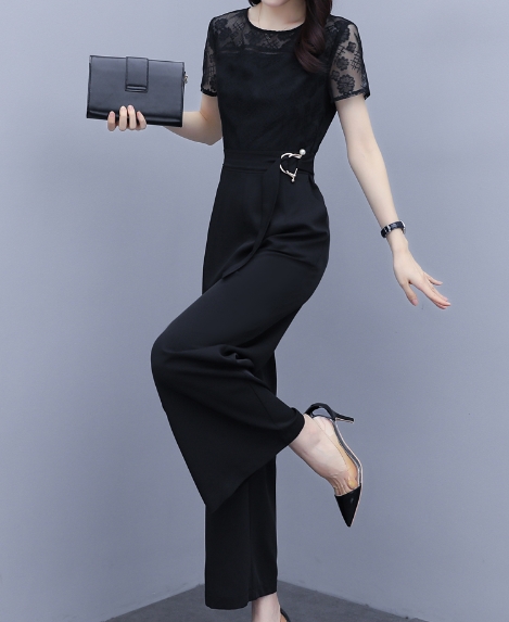 スーツワンピ ジャンプスーツ ワイドパンツ 袖あり 半袖 ラウンドネック 襟なし Aライン レース ベルト ウエストマーク ポケット ハイウエスト 透け感 シースルー きれいめ 大人 上品 おしゃれ 大人女子 こなれ感 クール モード系 エレガント モダン フォーマル 花柄 春 夏