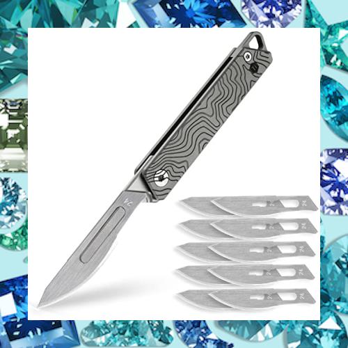 KeyUnity KK02 チタンナイフ 折り畳みナイフ 小型フォールディングナイフ デザインナイフ EDCナイフ チタン合金 片手で開く 含24替刃 刃