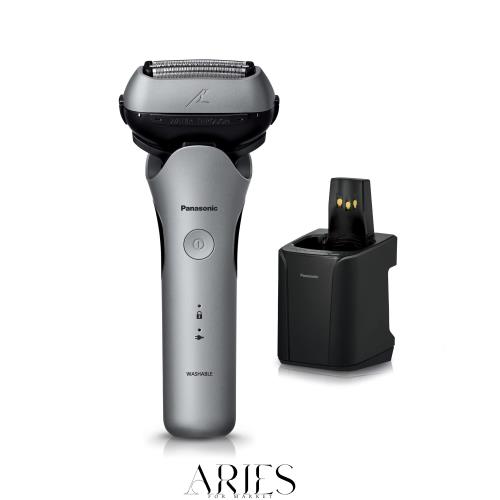 パナソニック メンズシェーバー ラムダッシュ 3枚刃 シルバー 全自動洗浄器付 充電中でも剃れる ES-LT8P-S