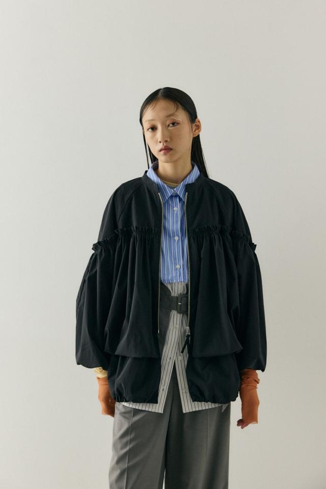 【30％OFF】 【PLUS】ボリュームギャザーバルーンブルゾン WOMENSレディース