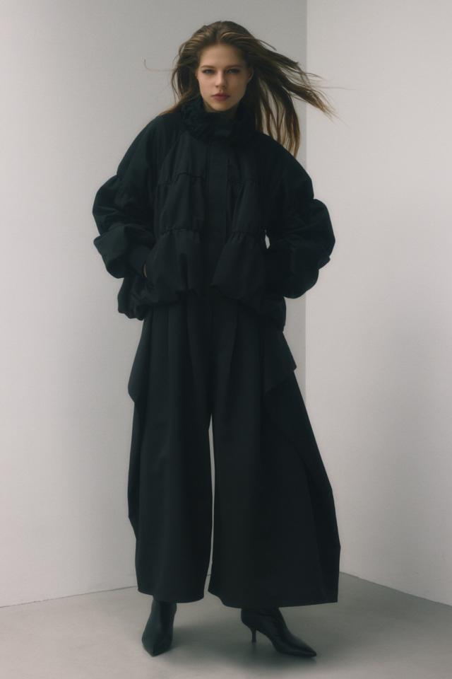 【20％OFF】 【PLUS】ギャザーバルーンブルゾン WOMENSレディース