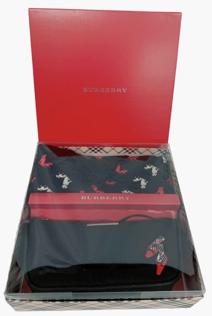 未使用 バーバリー ポーチ ハンカチ セット キャンバス ワンちゃん　犬　イヌ柄　レディース ブラック  黒 BURBERRY ギフト プレゼント
