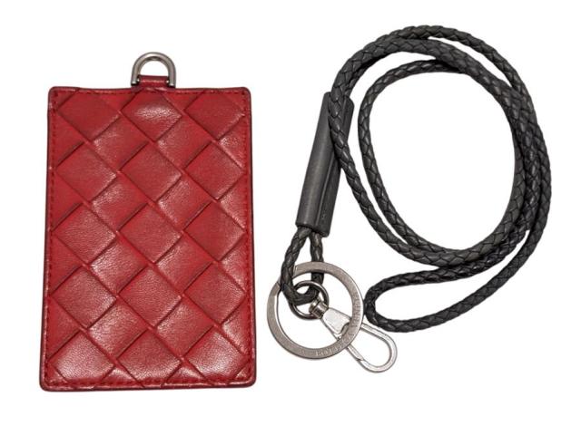 ボッテガヴェネタ イントレチャート カードケース レッド IDケース ネックストラップ付き 編みレザー グレー レザー マキシ メンズ レデ