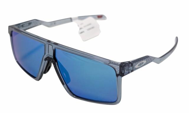 未使用 オークリー サングラス ヘルックス OO9285-0861 クリアブルー HELUX PRIZM プリズムレンズ 透明ストーンウォッシュ プリズムサフ
