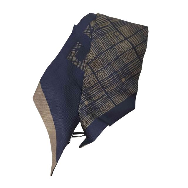 Salvatore Ferragamo(サルヴァトーレフェラガモ) SILK100 バンドゥ スカーフ レディース ONE SIZE 【中古】【ブランド古着バズストア】