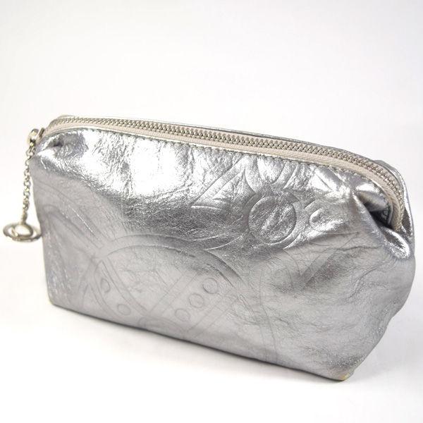Vivienne Westwood / ヴィヴィアンウエストウッド ■ジャイアントORB ポーチ レザー シルバー VW1【中古】