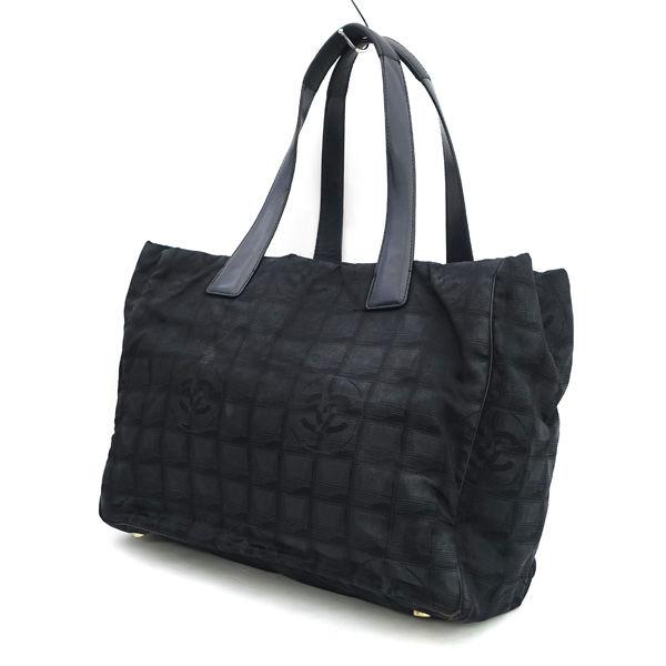 CHANEL / シャネル ■トートバッグMM　ニュートラベルライン　ブラック　ナイロン 15991 ブランド 【中古】