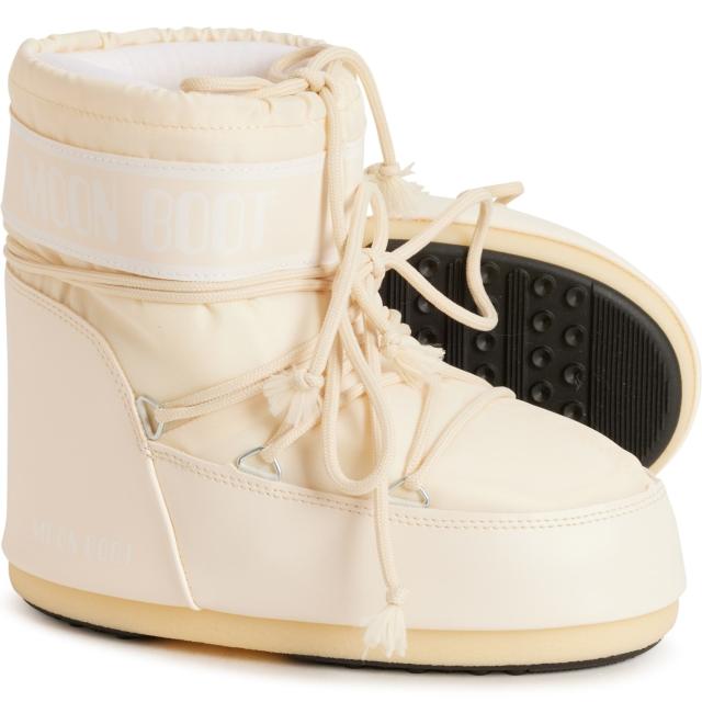 (取寄) レディース アイコン ロウ ナイロン ブーツ MOON BOOTS women Icon Low Nylon Boots (For Women)  Cream