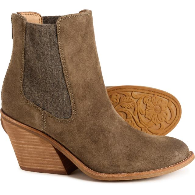 (取寄) ソフト レディース タラ チェルシー ヒールド ブーツ Sofft women Tara Chelsea Heeled Boots (For Women)  Taupe