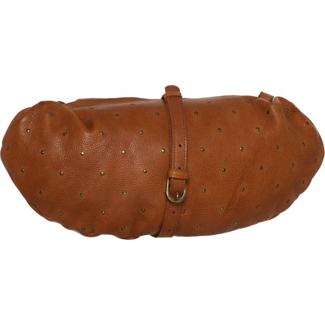 (取寄) イースト ウェスト スタデッド クロスボディ バッグ - レザー Vilenka East West Studded Crossbody Bag - Leather  Tan