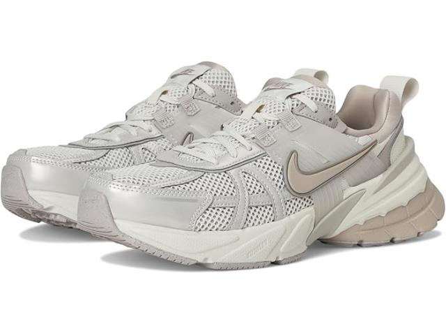 (取寄) ナイキ レディース V2K ラン Nike women V2K Run Light Bone/Malt/College Grey