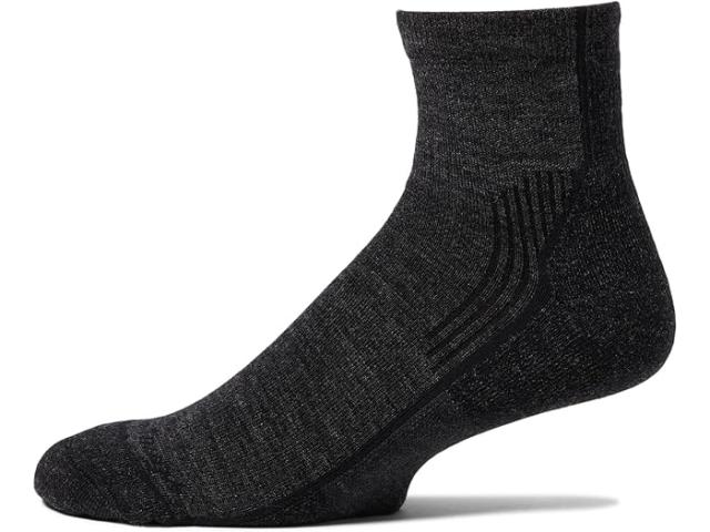 (取寄) ダーンタフバーモント メンズ ハイカー 1/4 ソックス クッション Darn Tough Vermont men Darn Tough Vermont Hiker 1/4 Socks Cushion Onyx Black
