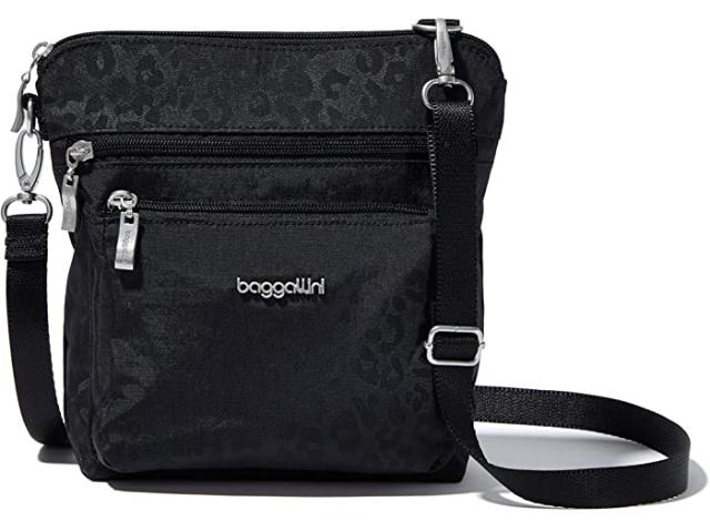 (取寄) バッガリーニ レディース モダン ポケット クロスボディ Baggallini women Modern Pocket Crossbody Black Cheetah Emboss