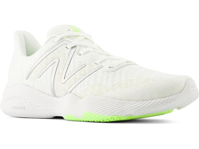 (取寄) ニューバランス レディース フューエルセル シフト Tr V2 New Balance women New Balance FuelCell Shift TR v2 White/Sea Salt