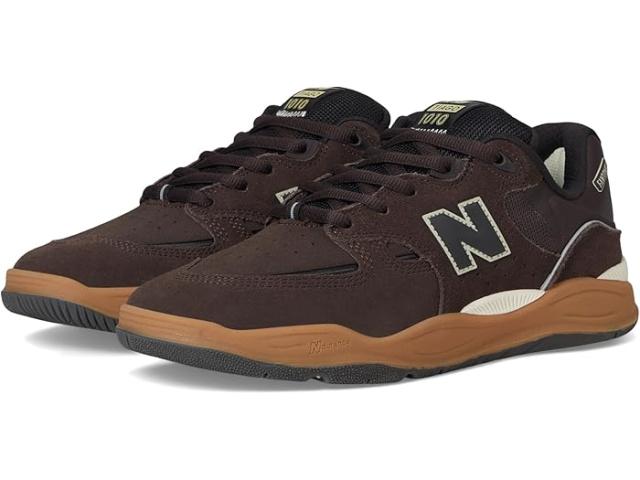 (取寄) ニューバランス ヌメリック 1010 - チアゴ Lemos New Balance Numeric 1010 - Tiago Lemos Brown