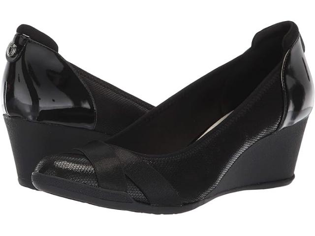 (取寄) アンクライン レディース スポーツ タイムアウト ウェッジ ヒール Anne  women Sport Timeout Wedge Heel Black Fabric
