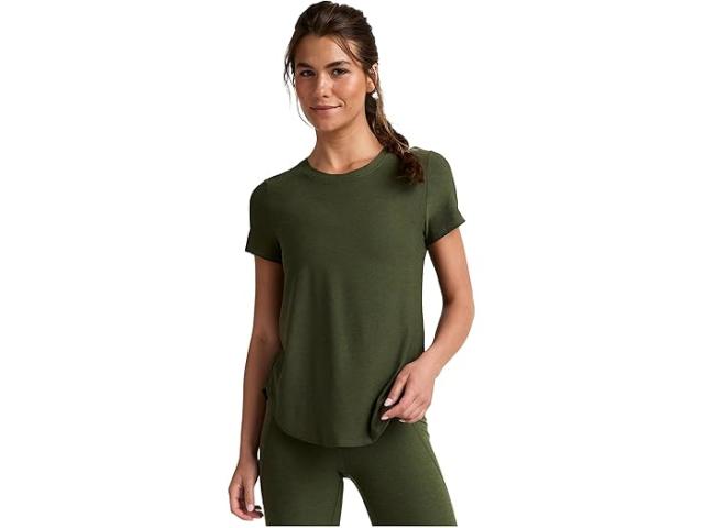 (取寄) ビヨンドヨガ レディース フェザーウェイト オン ザ ダウン ロウ ティー Beyond Yoga women Featherweight On The Down Low Tee Army Green Heather