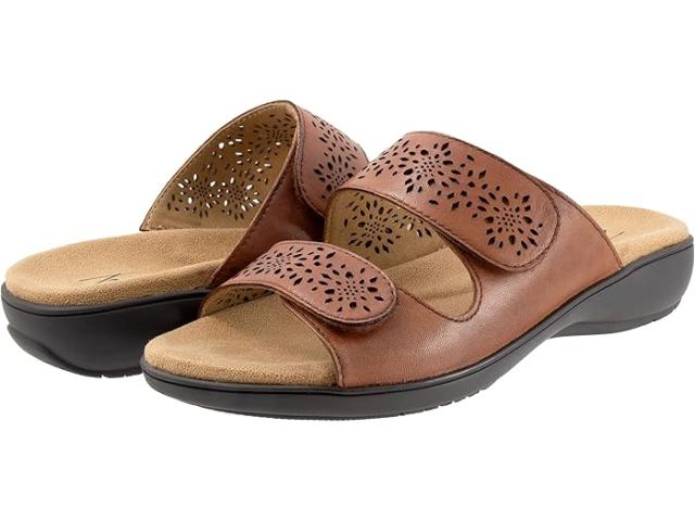 (取寄) トロッターズ レディース ルーシー Trotters women Ruthie Luggage Leather