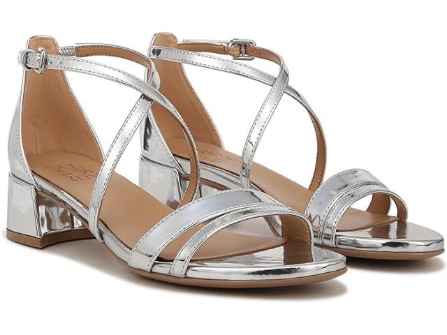 (取寄) ナチュラライザー レディース ジュン ストラップ ロー ブロック ヒール ドレス サンダル Naturalizer women June Strappy Low Block Heel Dress Sandal Silver Faux Leather