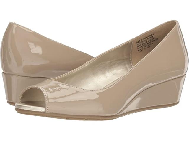 (取寄) バンドリーノ レディース チャンドラ Bandolino women  Candra Cafe Latte Sleek Patent PU