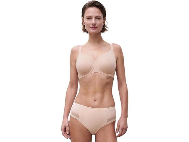 (取寄) シャンテル レディース イージー ブリス シームレス アンライン アンダーワイヤー ブラ Chantelle women Easy Bliss Seamless Unlined Underwire Bra Nude Blush