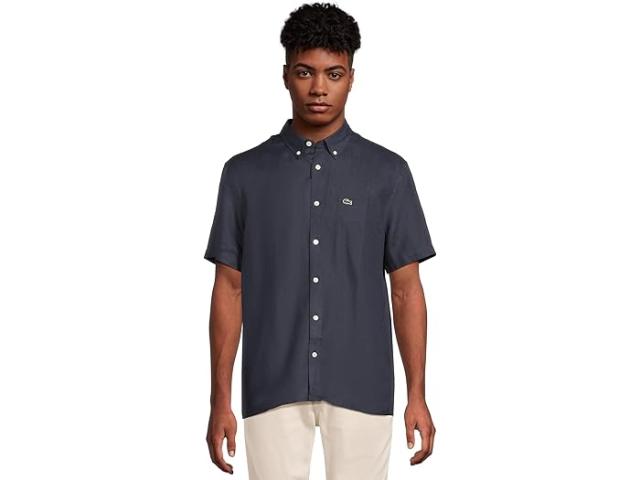 (取寄) ラコステ メンズ ショート スリーブ レギュラー フィット リネン カジュアル ボタンダウン シャツ ウィズ フロント ポケット Lacoste men Short Sleeve Regular Fit Linen Casual Button-Down Shirt with Front Pocket Navy Blue