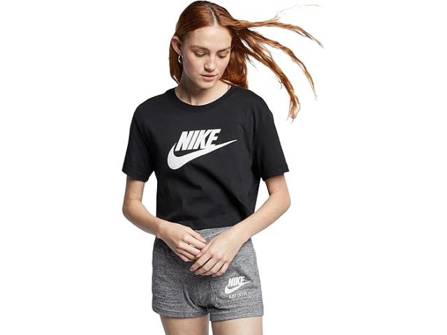 (取寄) ナイキ レディース スポーツウェア エッセンシャル クラブ クロップド ロゴ T-シャツ Nike women Sportswear Essential Club Cropped Logo T-shirt Black/White
