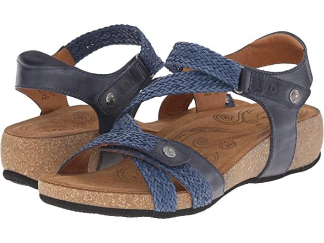 (取寄) タオス フットウェア レディース トゥルーリ Taos Footwear women  Trulie Navy