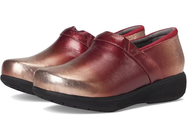 (取寄) ソフトウォーカー レディース メレディス スポーツ SoftWalk women Meredith Sport Red Embossed Patent