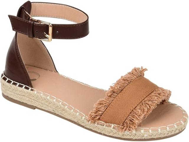 (取寄) ジュルネ コレクション レディース コンフォート フォーム トリスティーン サンダル Journee Collection women Comfort Foam Tristeen Sandal Tan