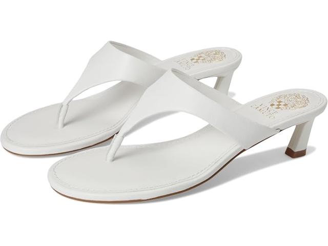 (取寄) ヴィンスカムート レディース リナ トング キトン ヒール サンダル Vince Camuto women Lina Thong Kitten Heel Sandals Bianco