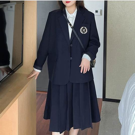 2点セット セットアップ 制服 ジャケット ボトムス 長袖 前開き ボタン スカート プリーツスカート ミディアム丈 かわいい 大人可愛い きれいめ シンプル カジュアル 上品 おしゃれ かっこ 大人