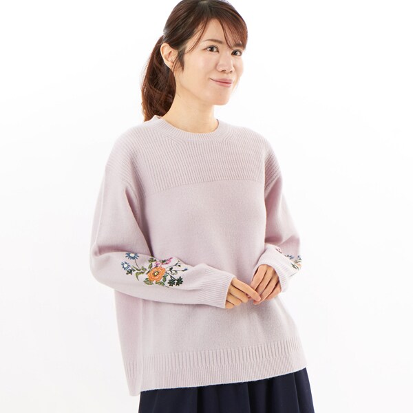 スーパーハッカ（SUPER HAKKA）/ヒメツバキ刺繍メリノウールニットプルオーバー