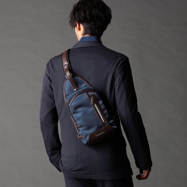 ニコルクラブフォーメン（NICOLE CLUB FOR MEN）/ビジカジボディバッグ